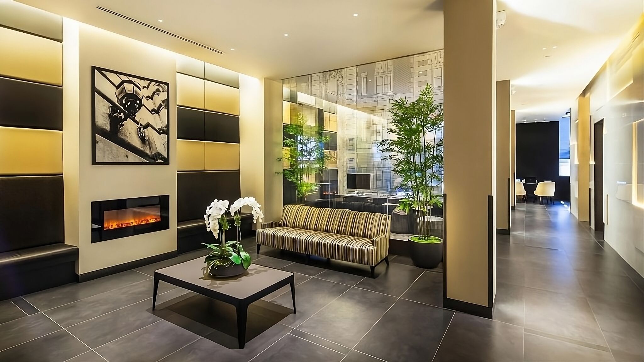 Ideal Mix Of Comfort And Value! Pets Are Allowed! Near Top Of The Rock! - Manhattan, NY