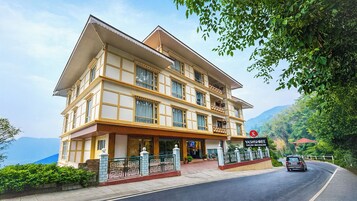 Fachada da propriedade