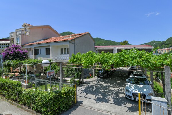 Apartments Elena - Budva