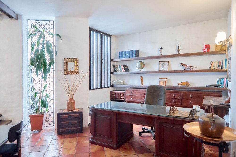 Exotic Chic Home In Santa Rita Close To Everything - Cali