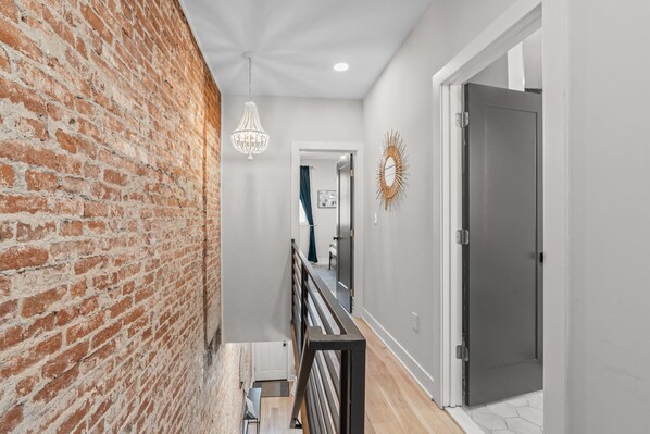 Stylish Near Stadiums & Nightlife Game Room Reviews, Deals & Photos ...