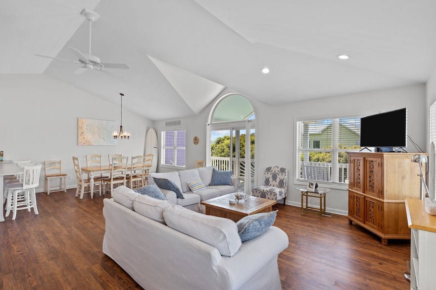 3rd Row Oceanview Duplex,beach And Community Pool Access, In Spinnaker's Reach - 翡翠島