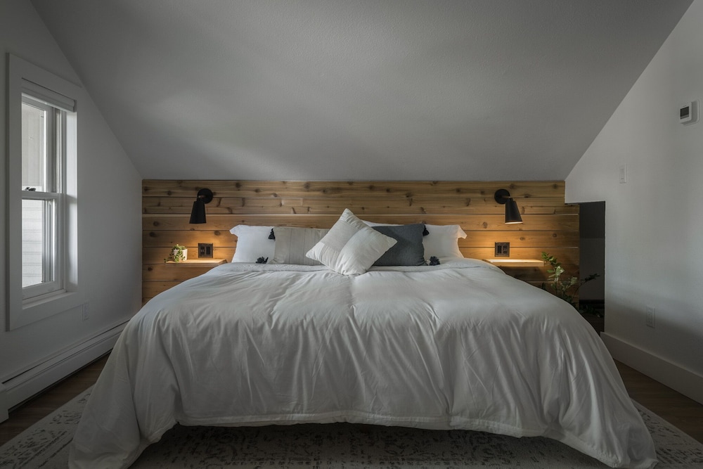 Woodland Loft - Proper Luxury - Bozeman, MT