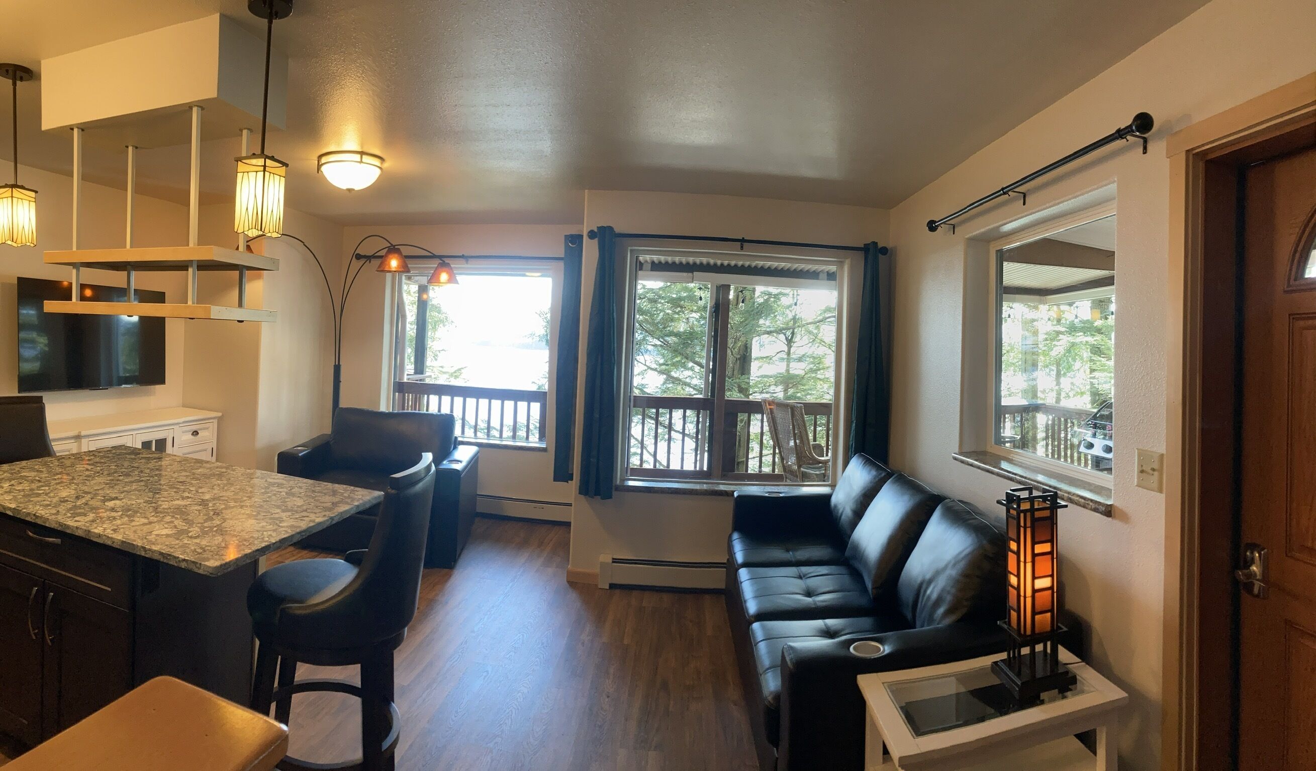 The Bear Den. Water View, Eagle View, Deer And  Black Bear, Cover Deck And Bbq. - Ketchikan, AK