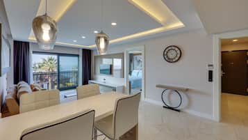 Suíte luxo | 1 quarto, frigobar, cofres nos quartos, escrivaninha