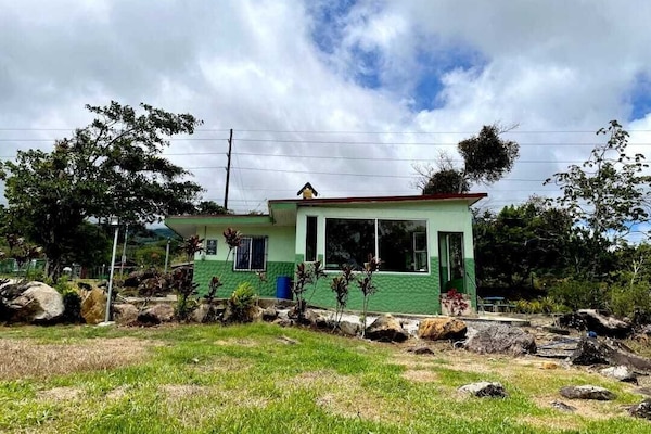 Fachada da propriedade