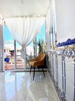 Quarto casal exclusivo | Roupas de cama premium, camas Tempur-Pedic, frigobar