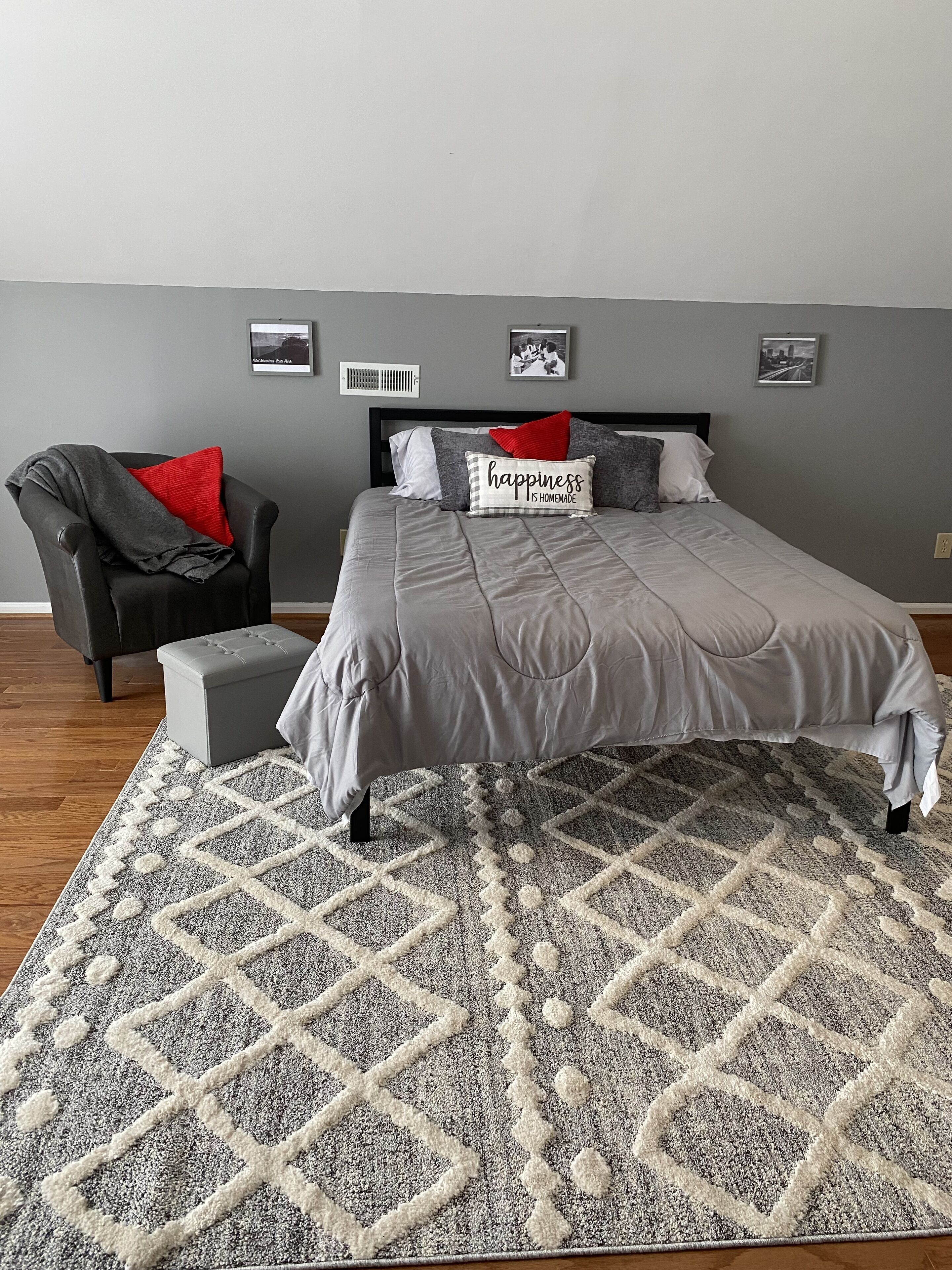 Joyful Loft! Newly Renovated Loft Apartment! Close To Downtown And Universities! - Winston-Salem, NC