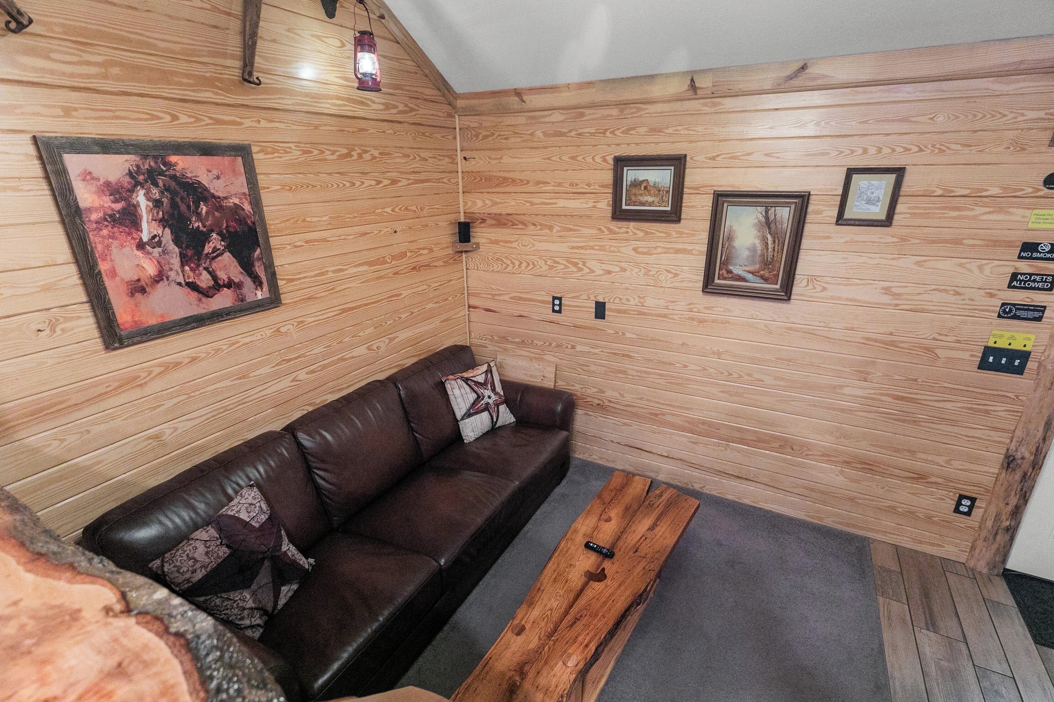 Cozy Apt W/master Br + 2 Bed Kids Loft. Covered Parking/deck/bbq Area & Firepit - Alabama