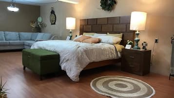 Quarto júnior, 1 quarto, vista para o jardim | Cofres nos quartos, cortinas blackout, ferros/tábuas de passar roupa