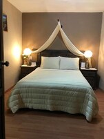 Quarto standard | Cofres nos quartos, cortinas blackout, ferros/tábuas de passar roupa