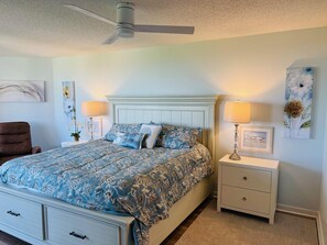 Apartamento em Condomínio Fechado, 2 camas queen-size (HIB-A201 Direct Ocean Front 3 Pools F) | 2 quartos 
