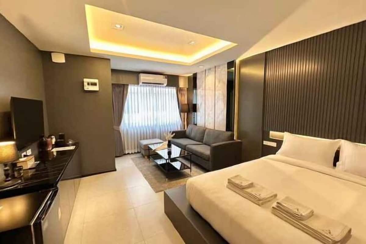 Wi-Fi de cortesia, roupa de cama