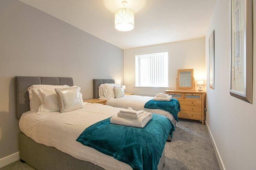 COASTAL VIEW, pet friendly, with a garden in Seahouses - North ...