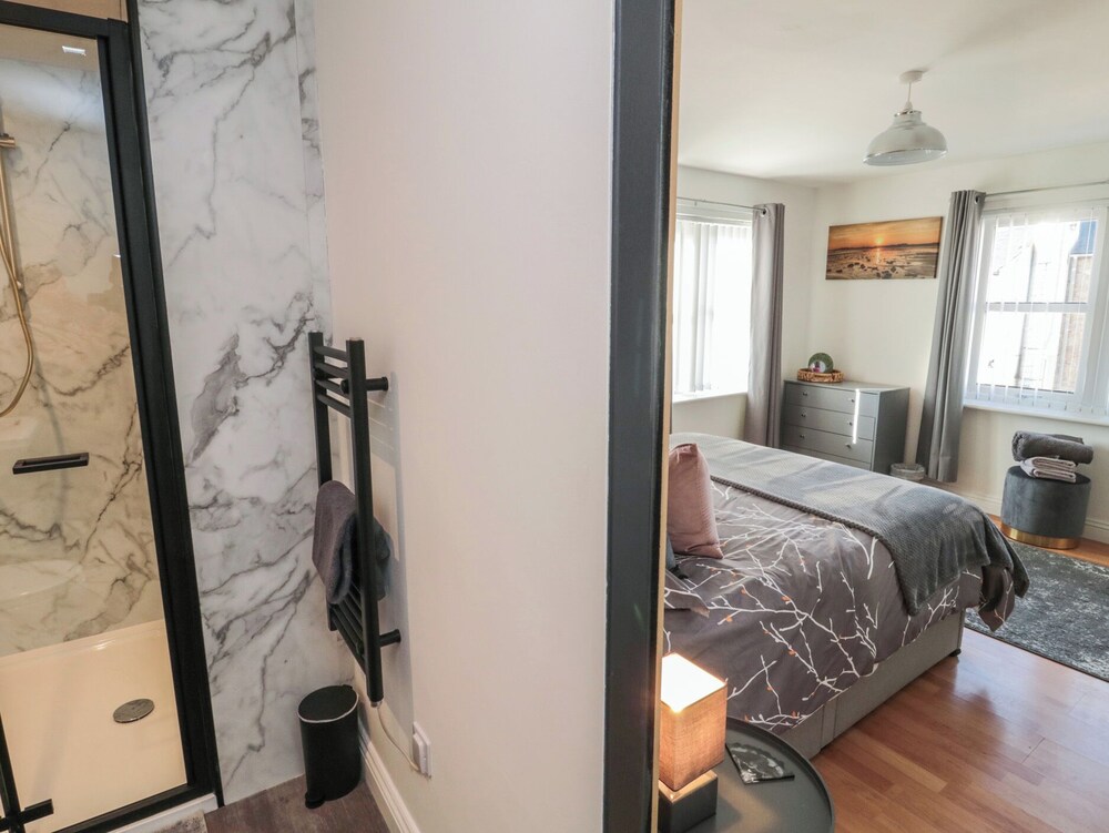 BUTCHER'S RETREAT, pet friendly, with a garden in Seahouses - Seahouses ...