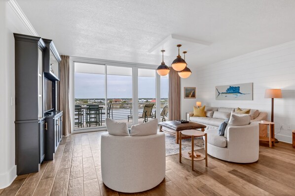 Bella Luna 504 by Liquid Life Reviews, Deals & Photos 2026 - Expedia