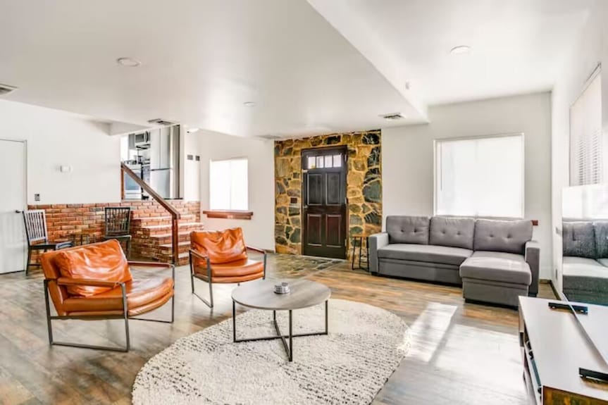 The Mckenzie Estate - Old Town Occoquan - Clifton, VA