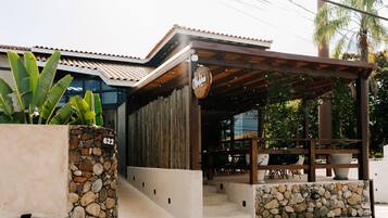 Entrada do alojamento