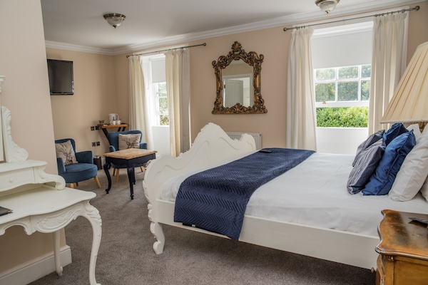 Quarto Duplo Superior, casa de banho anexa (First Floor ) | Com decoração personalizada, com mobília individualizada