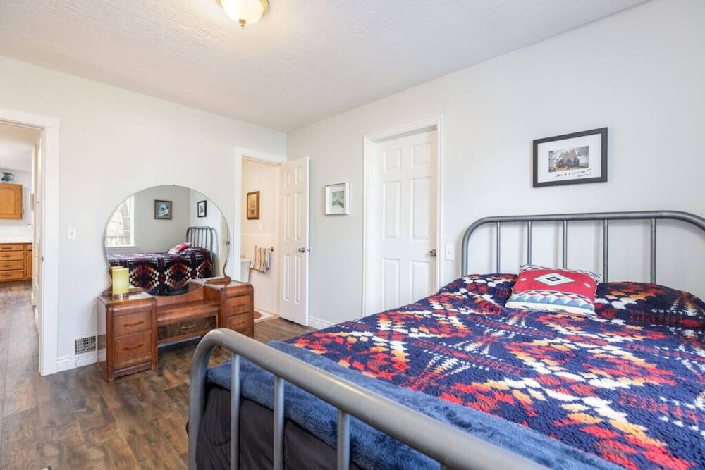 Wasatch Cottage-hottub, Pooltable, Skier's Dream! - Sandy, UT