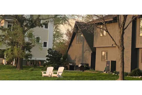 Waterfront Getaway - View Of Bay From Your Bed - Chesapeake Bay