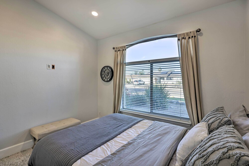 Tee Off, Relax Poolside! Family Home in Scottsdale - Phoenix | Vrbo