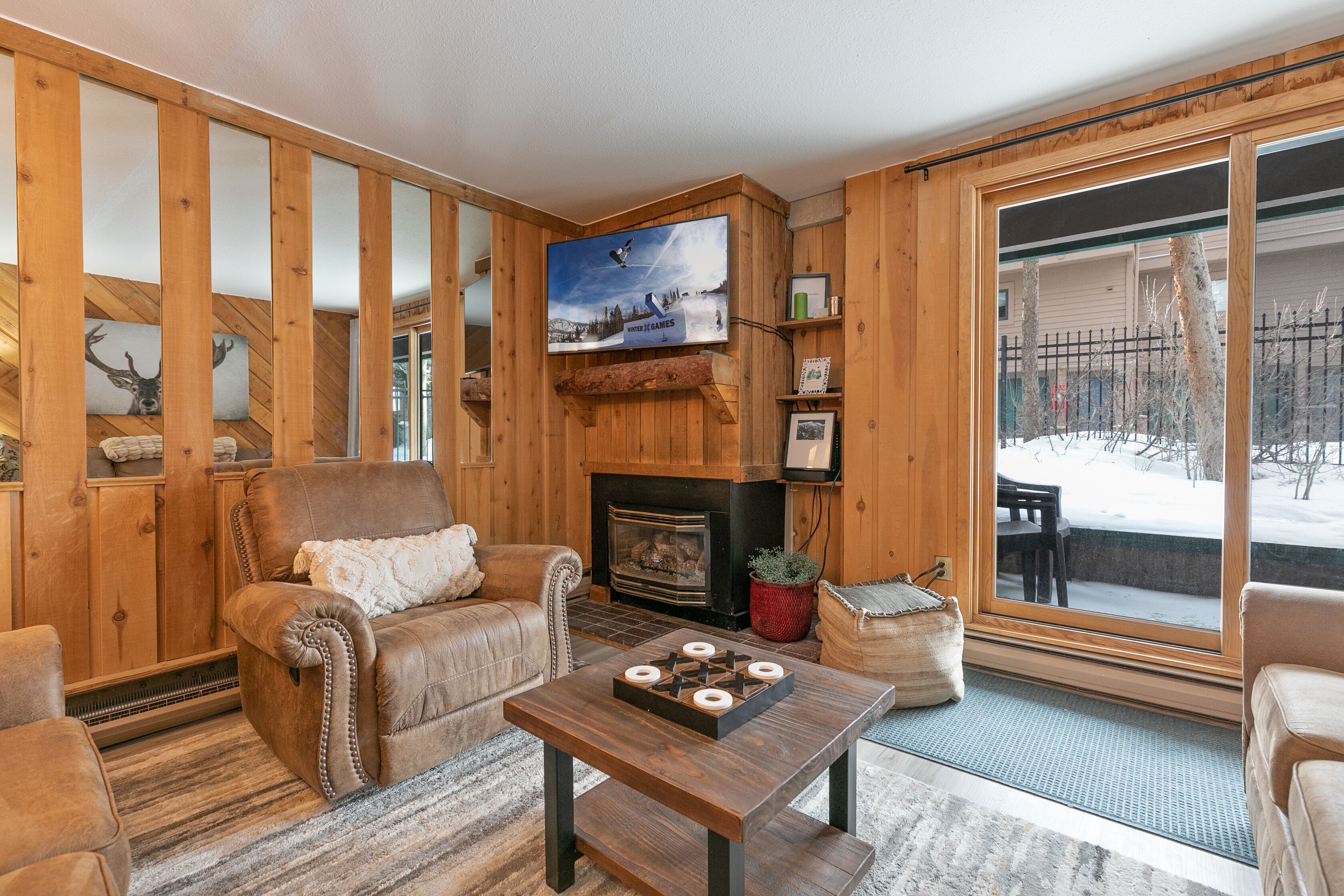 Trails End Starry Night Condo: Downtown Breck, Ski In/out - Breckenridge, CO