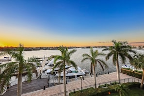 Apartamento em Condomínio Fechado, várias camas (Esplanade III 309) | Terrenos do alojamento