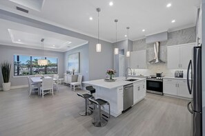 Casa, várias camas (115 South Bahama Avenue) | Cozinha privada