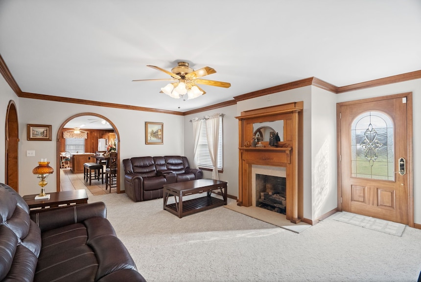 Country Living At Its Best, With A Beautiful Stocked Pond To Fish In - Springfield, TN