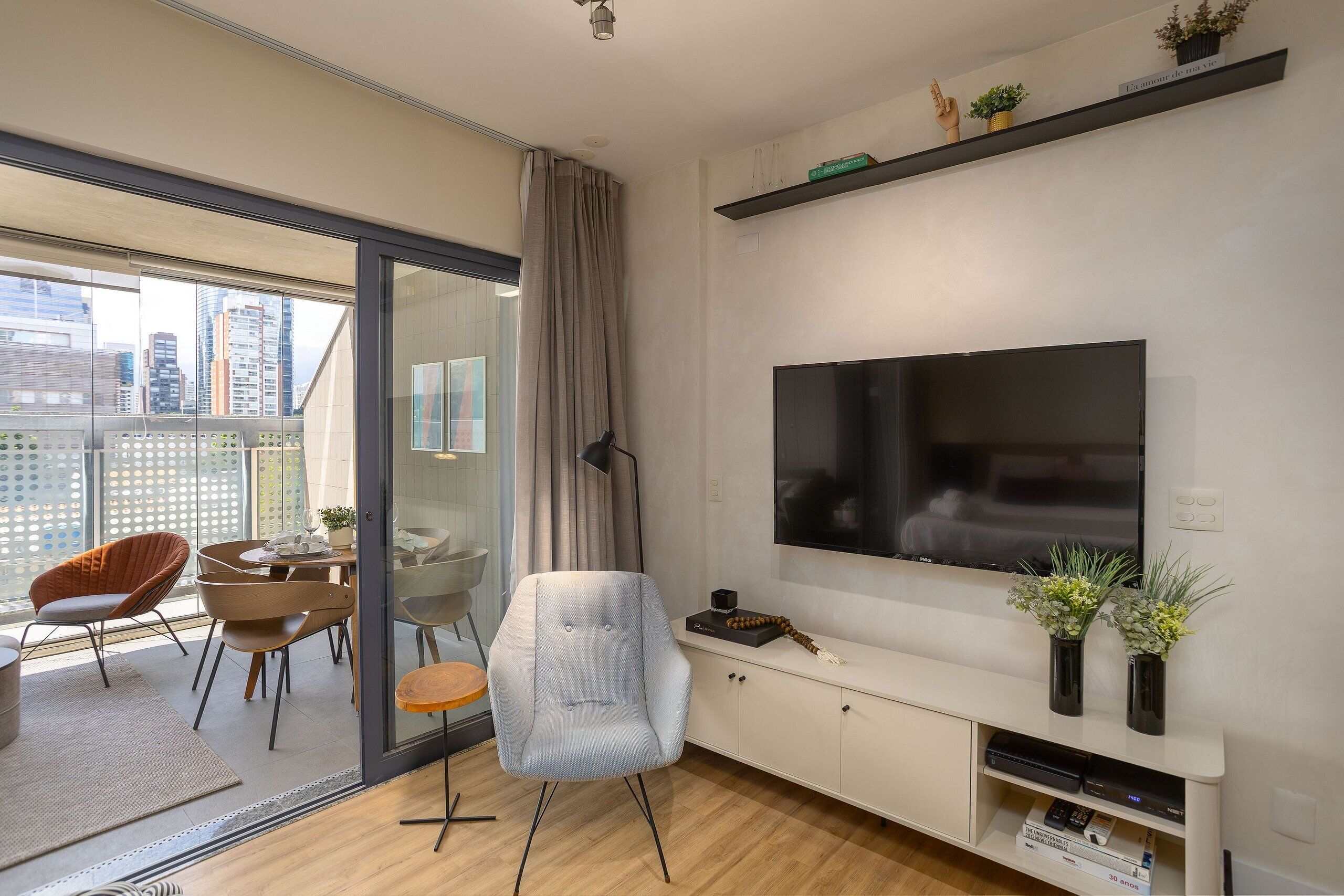 Apartamento | Sala de estar | TV de ecrã plano 