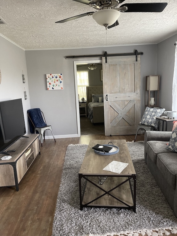 Pigs Ina Blanket - Minutes From Rend Lake And I-64/i-57 - Illinois