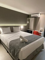 Wi-fi grátis, roupa de cama fornecida 