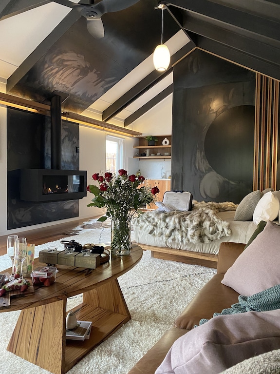 Set Your Inner Shogun Free In The Yukimura Samurai Villa. Hai! - Hepburn Springs