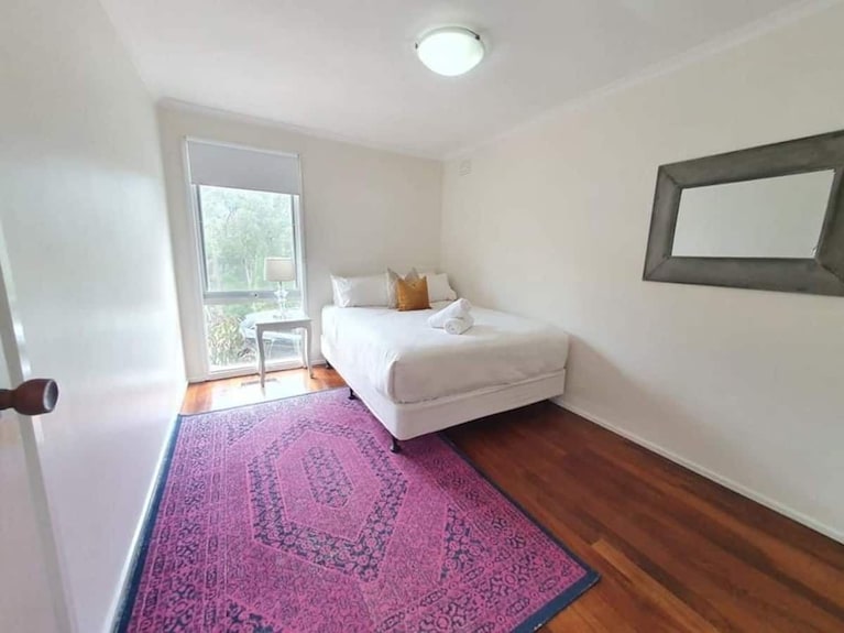 New Listing!!! Newly Renovated - Gum Tree Retreat - Melbourne