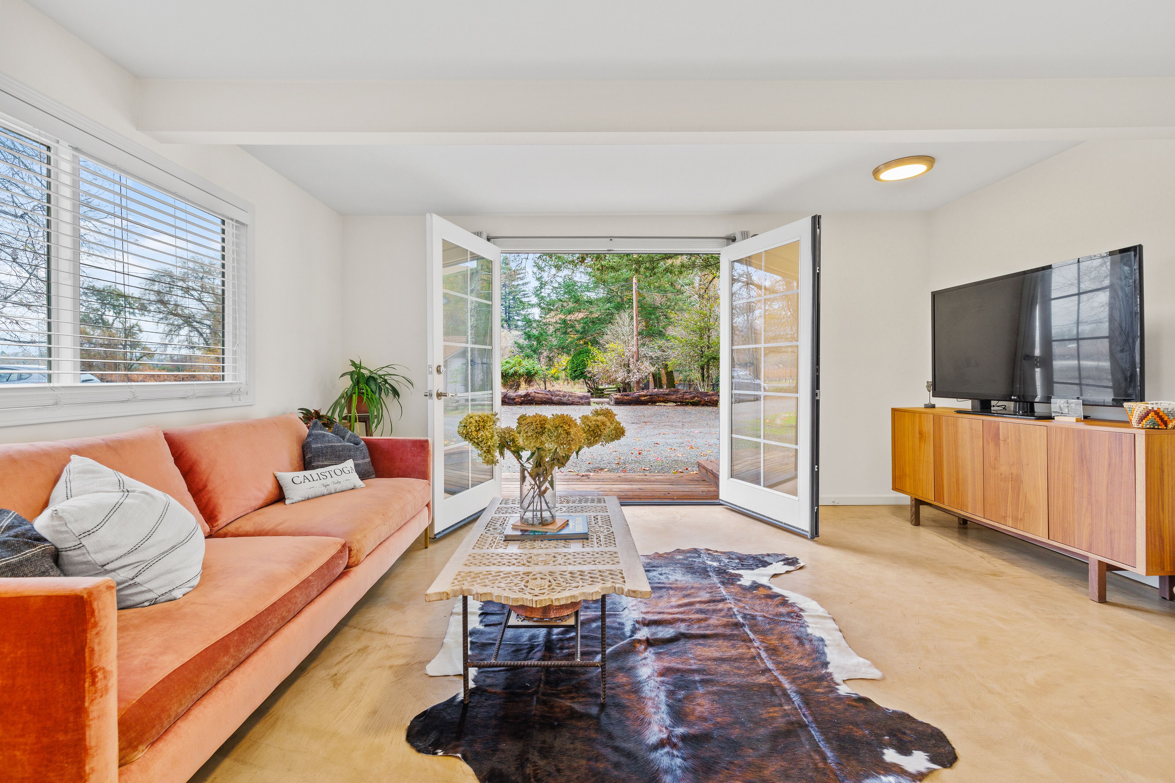 Vineyard View Home + Complimentary Wine Tasting - St. Helena, CA