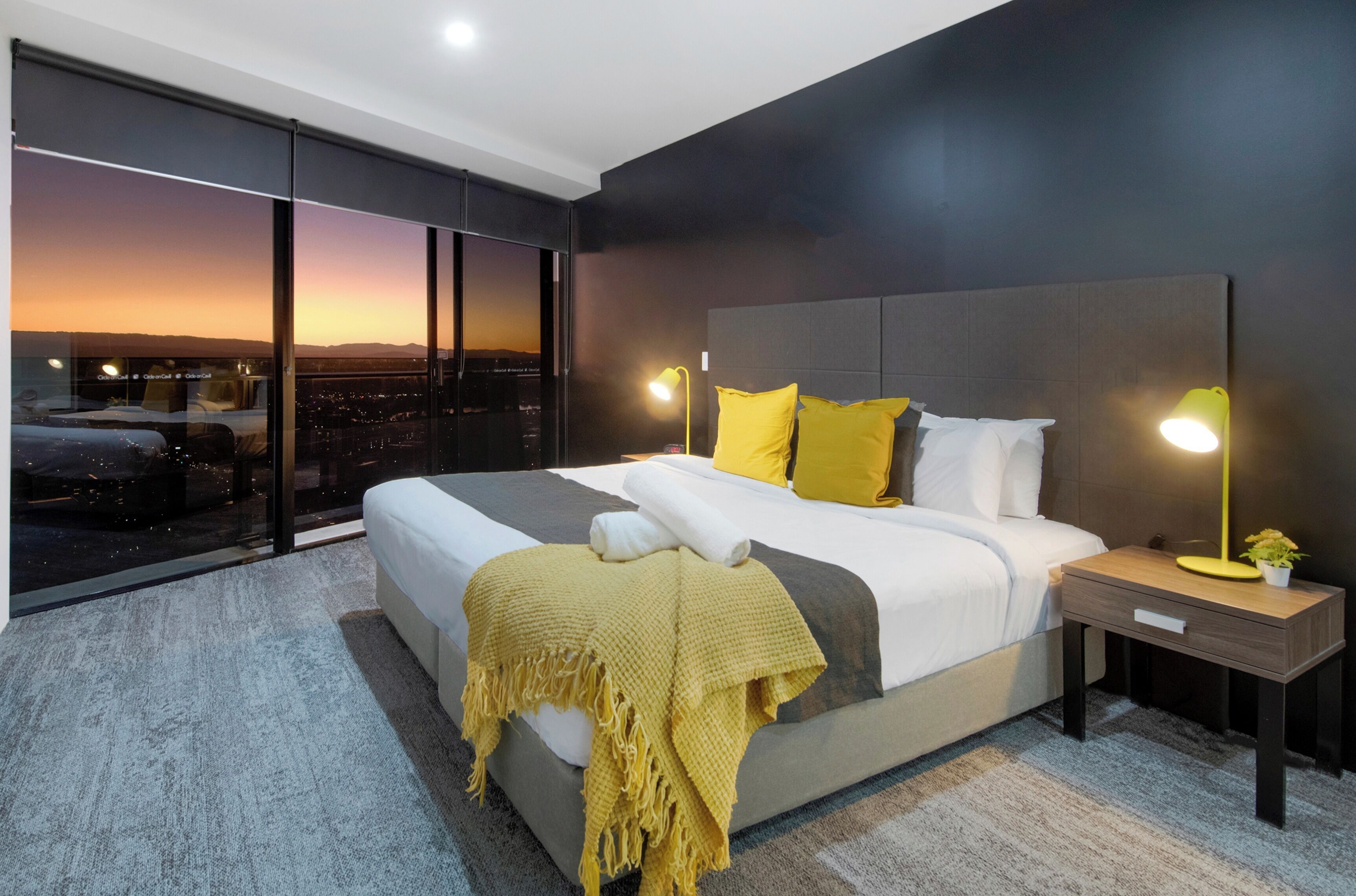 Apartamento, 2 quartos, casa de banho privativa, vista para o rio | Com decoração personalizada, com mobília individualizada 