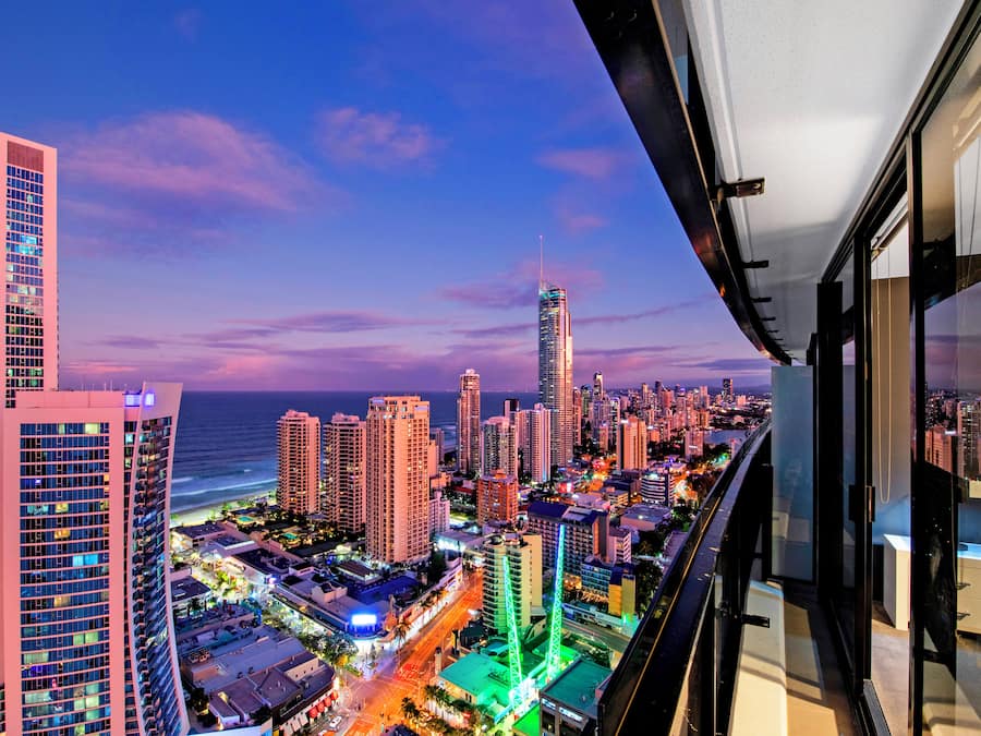 Apartamento, 1 quarto, casa de banho privativa, vista para o rio | Varanda