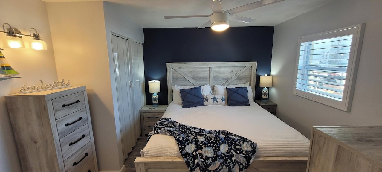 Gulf Holiday Unit 12- Close To Beach And Siesta Key Village! - Sarasota, FL