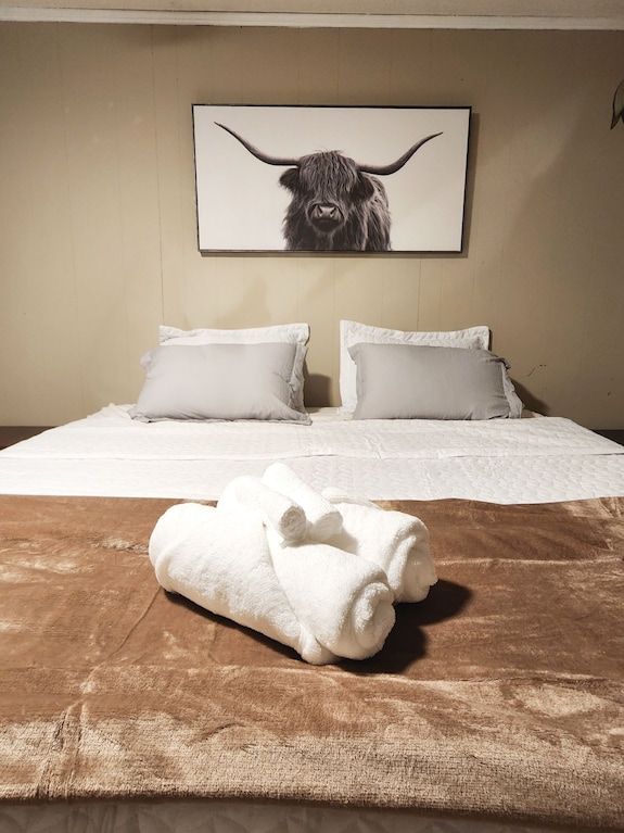 Relax With The Whole Family At This Peaceful Stay On The Broad River. - Redbox, Calhoun Falls