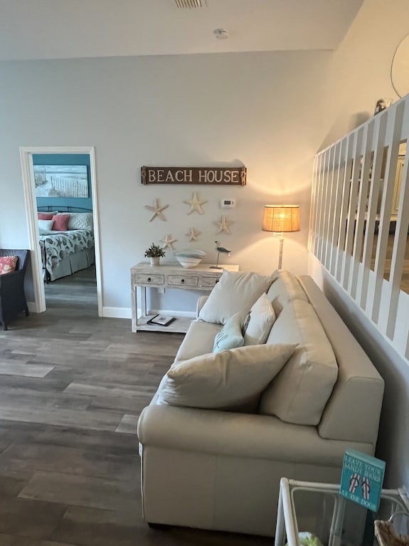 Coastal Condo Steps From Siesta Key Beach - Our House At The Beach C-111 - 새러소타