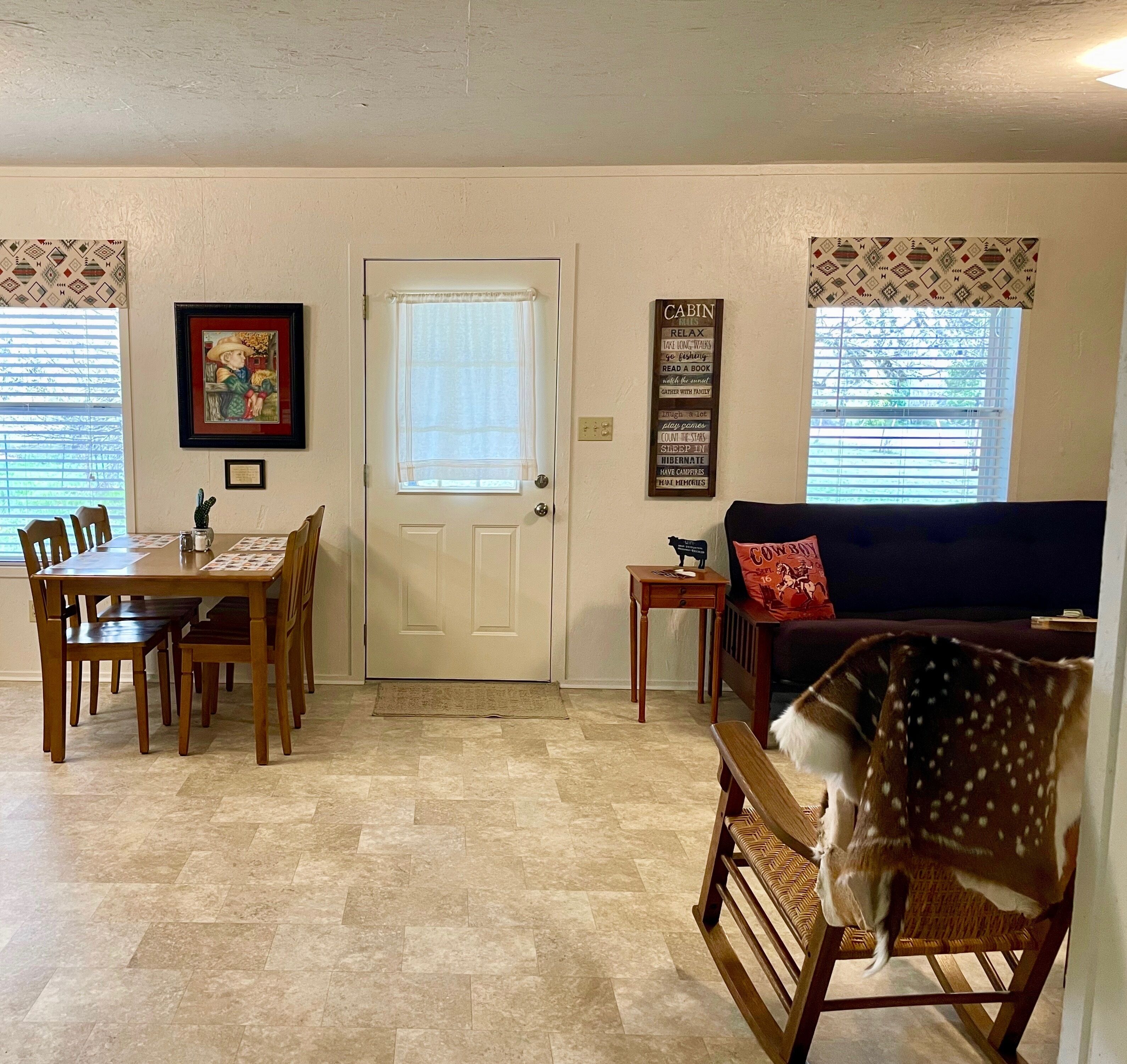 Private Riverside Cabin In Concan ~ Gated, Cowboy Chic, Beautiful Riverfront! - Concan, TX