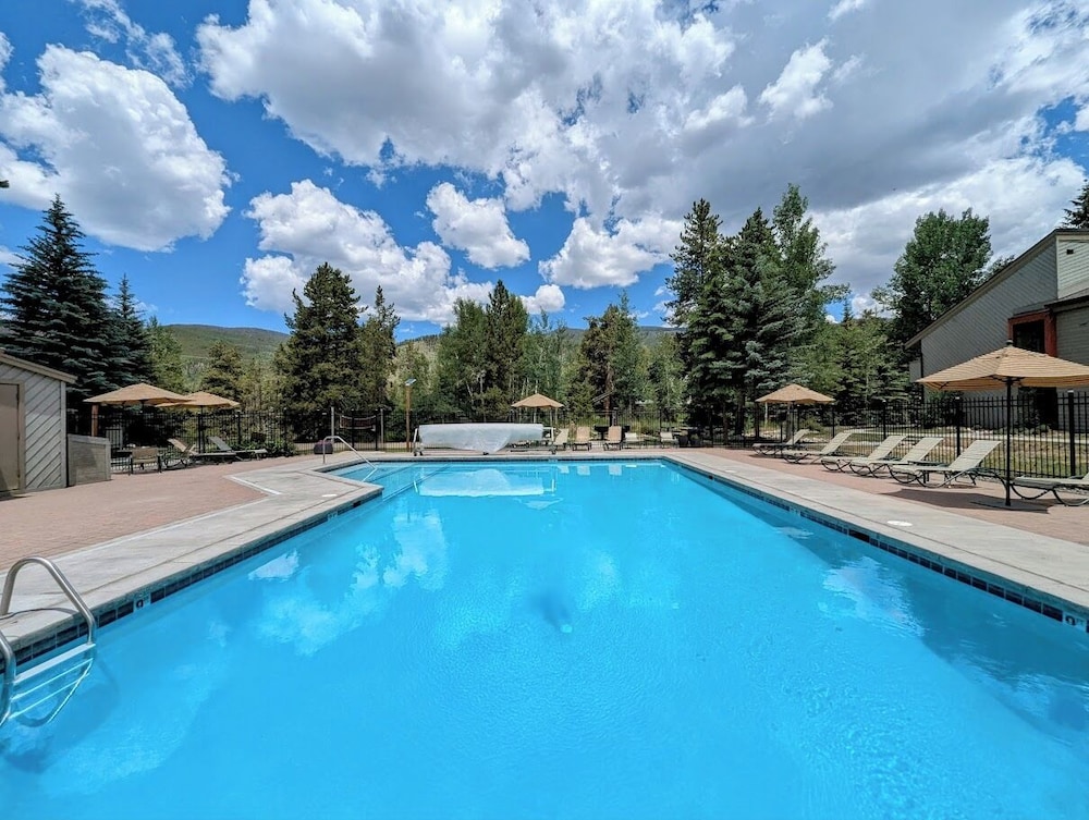 Quiet, Outdoor Pool/indoor Hot Tub, Shuttle - Keystone, CO