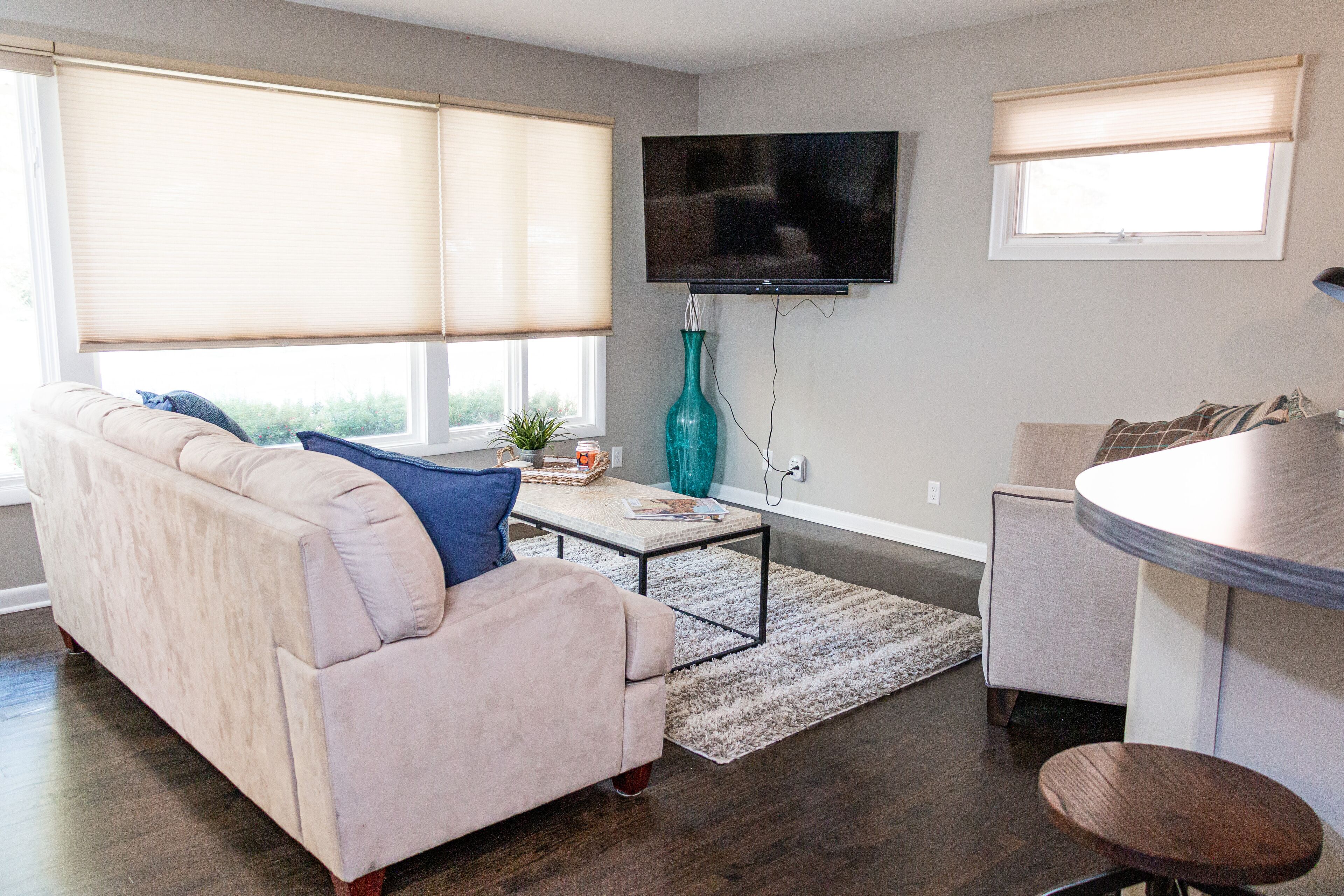 Renovated 3 Bed/2.5 Bath With Fast Wifi & 100" Projector Near The Big House! - アナーバー, MI