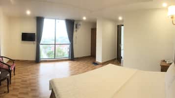Quarto Duplo Deluxe para 1 Pessoa | Roupa hipoalergénica, camas de colchão viscoelástico, secretária