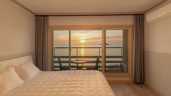 Sokcho Bird Island Pension - Sokcho-si