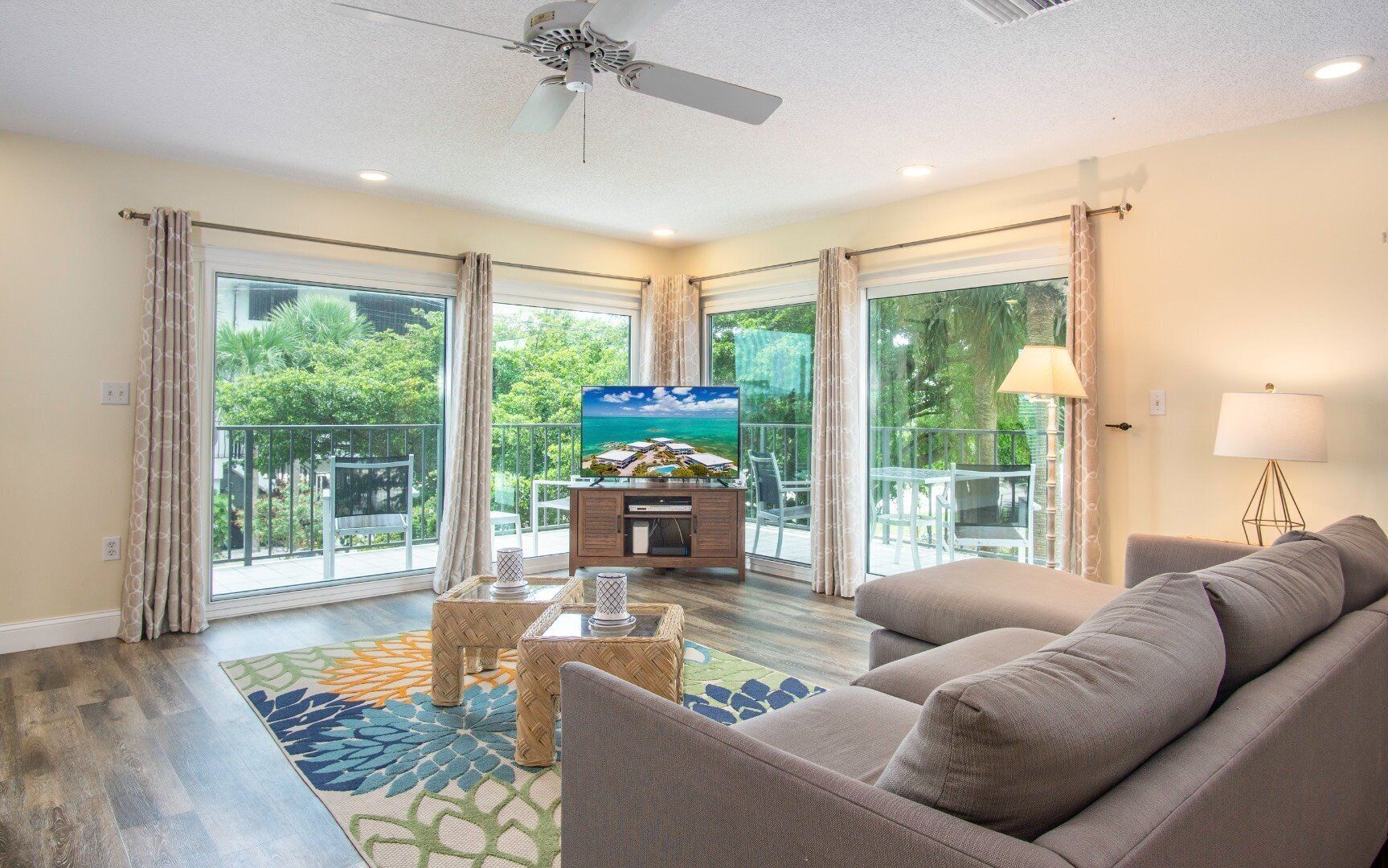 Bikinis & Martinis Is A Serene Townhouse Nestled Within The Gulf Pointe Ii Association. - Marathon, FL