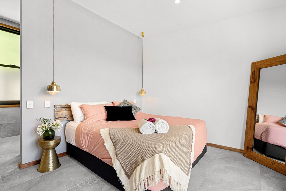 Brand New! Private Luxury Villa Close To Byron Bay - Brunswick Heads