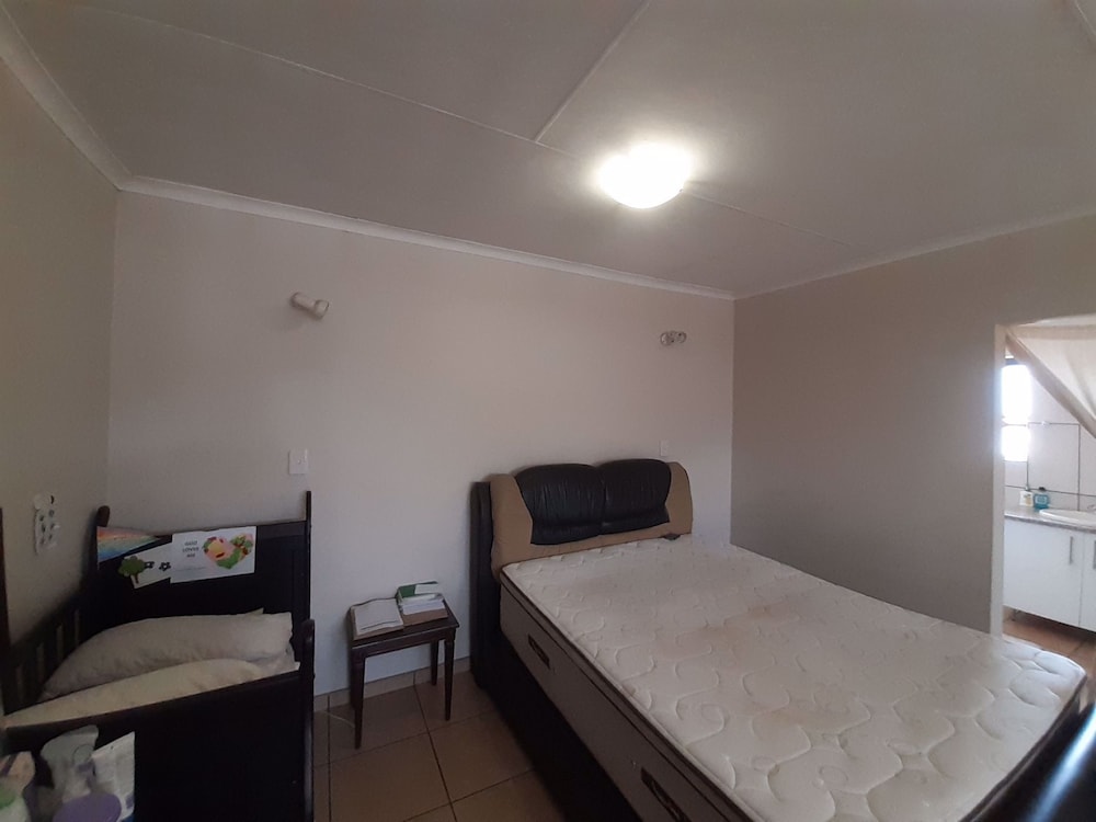 Nice House For Holidaying Family To Enjoy Touring The North - Tzaneen