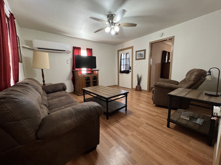 Oak Street Cottage At Leslie - Arkansas